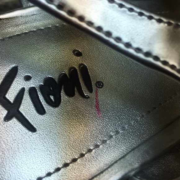 FIONI Clothing | Shoes | Fioni Silver Sandals Nwt 8 2 | Poshmark